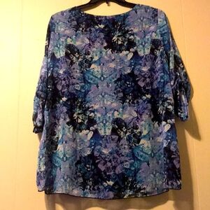 Northern Reflections | Tops | Vintage Northern Reflections Abstract Top ...